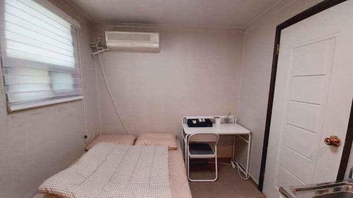 Boramae Stn. Studio With Private Bathroom - 하안2동