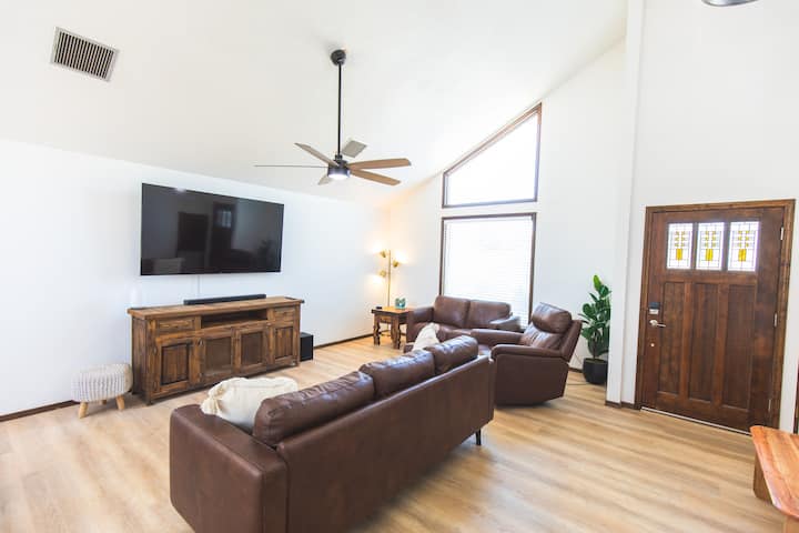 Sundown House! Near Nmsu And Downtown! - Las Cruces, NM