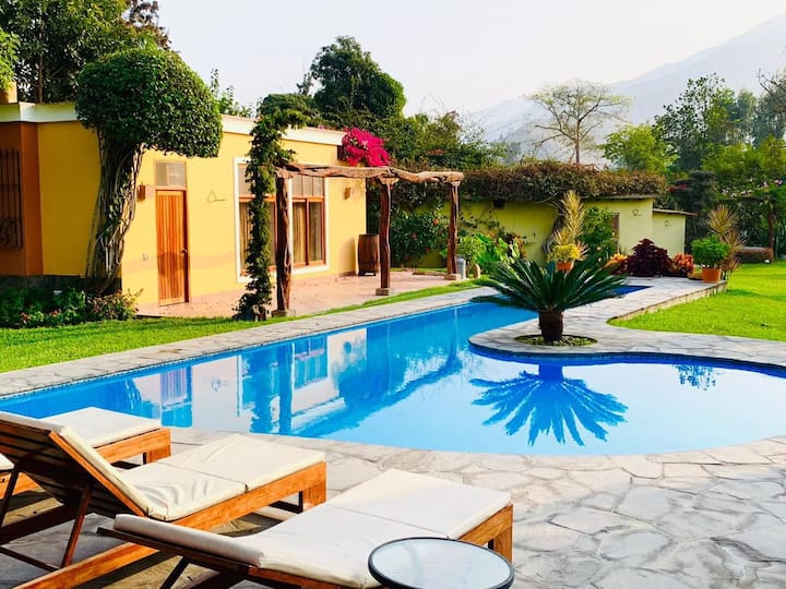 Hermosa Casa Jardín Cieneguilla - Lima