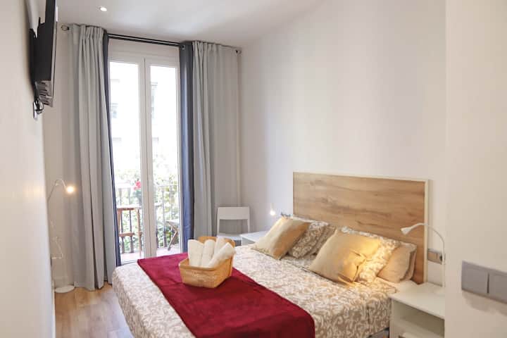 Habitación Con Baño Privado (H1) - Barcelona