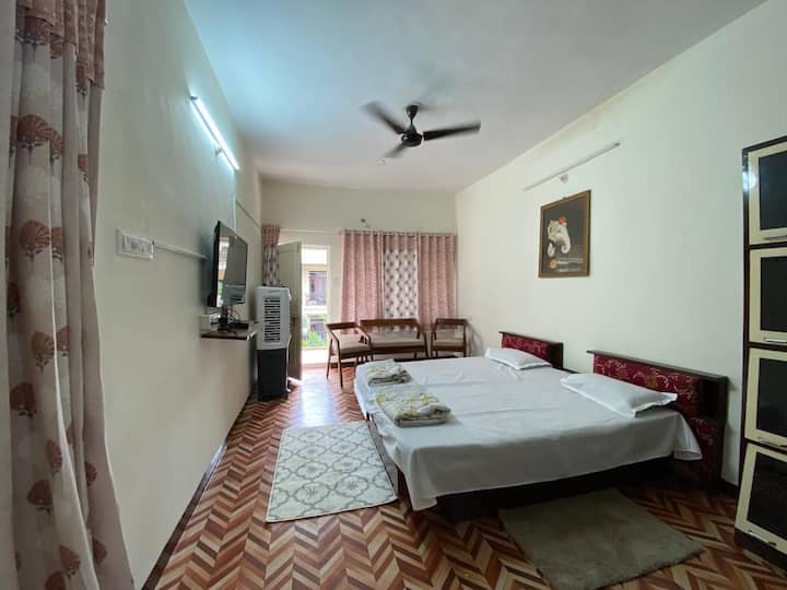 Sunshine Retreat - Indore