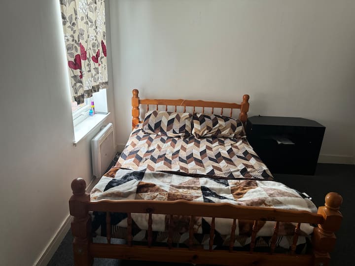 Double Bedroom - Derby