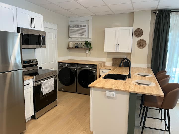 Elegant New Studio Apartment - Lancaster, PA