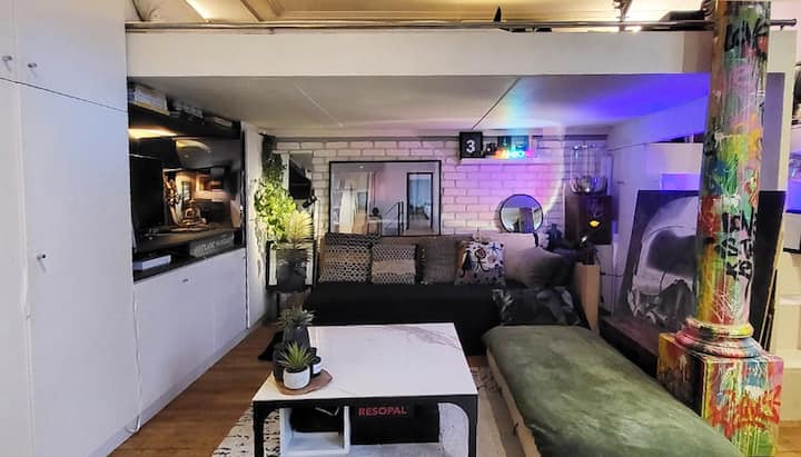 Grand Studio Atypique - Paris