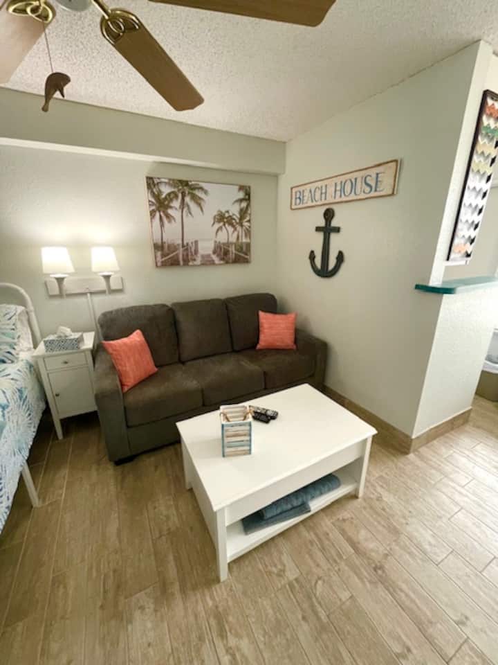 Ocean Surf - Daytona Beach, FL