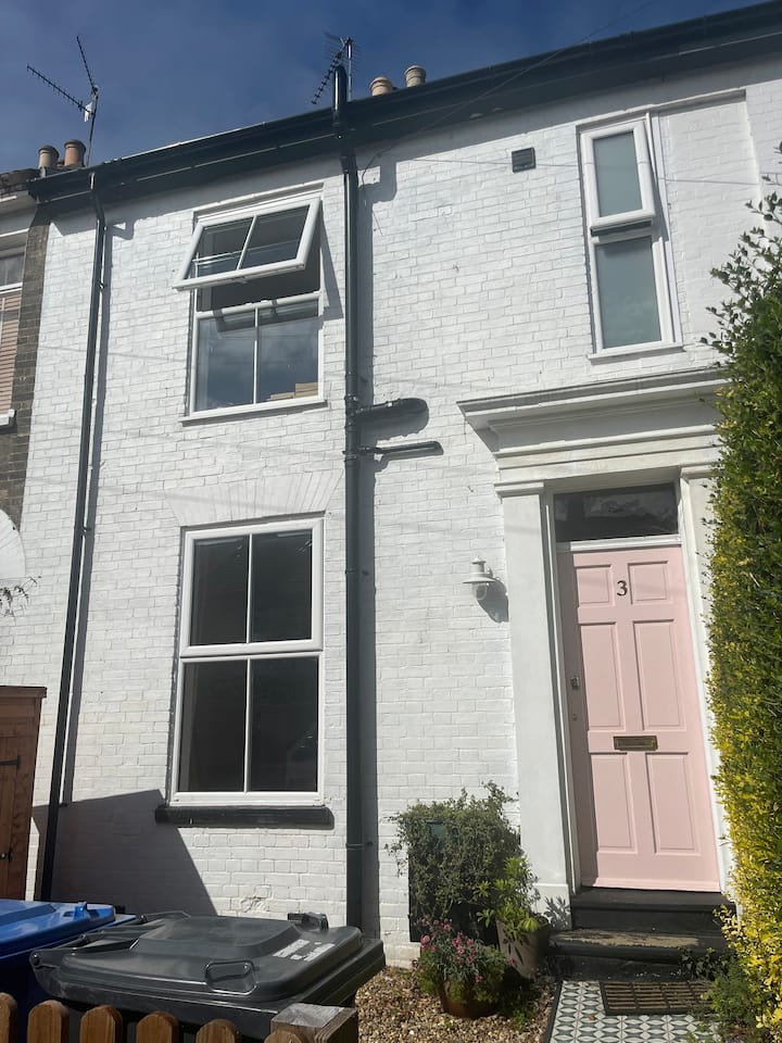 Family Home Close To City Centre - Norfolk