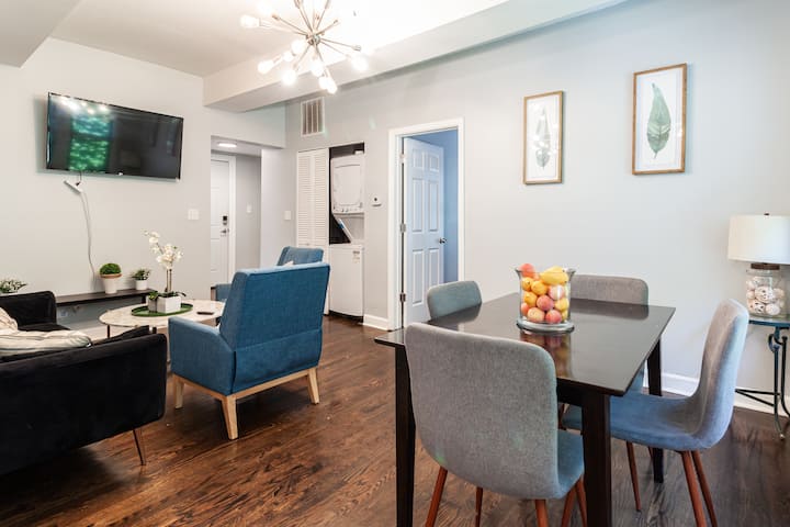 Avondale Brick Loft 3 Bed 2 Bath - North Park - Chicago