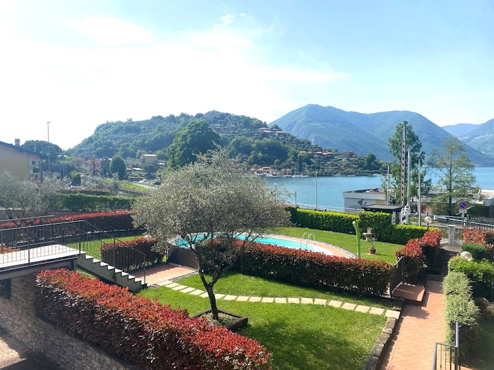 Olivia Lodge : Lake & Pool - Iseo