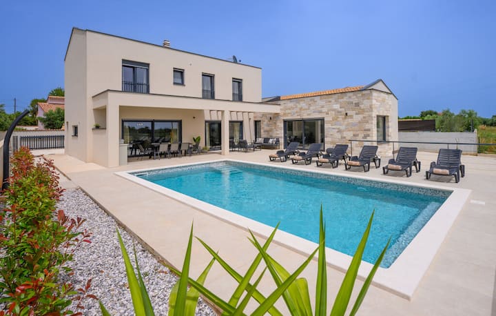 Modern Villa With Pool, Biliar,. - Istrien