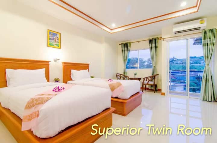 Superior Twin Room 高级双床房 - Phuket district, Thailand