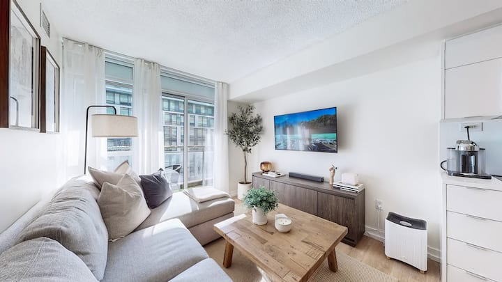 Lux 2br W/ King Bed | Parking | Rogers Centre - Toronto