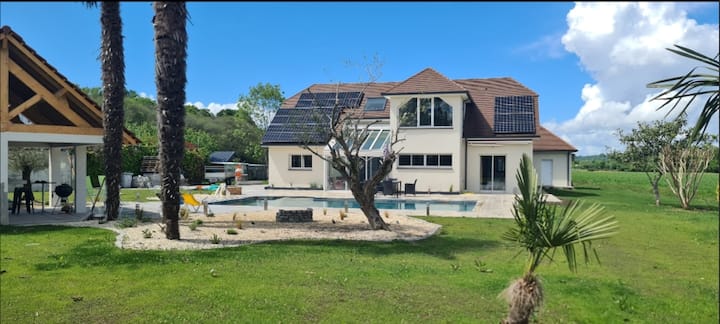Maison En Campagne Avec Piscine - Lourdes