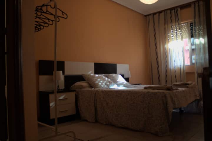 Habitación Con Baño Propio - Leganés