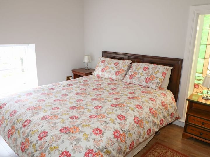 Victorian Charm: Suite 2 - Ballymoney
