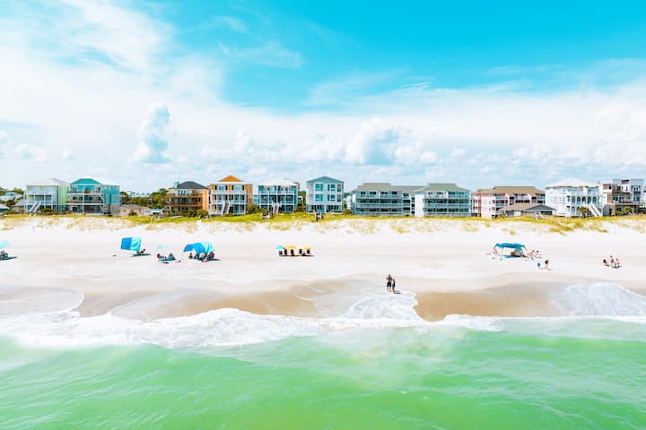 “Sea’z Life” A Beachfront Oasis! - Carolina Beach, NC
