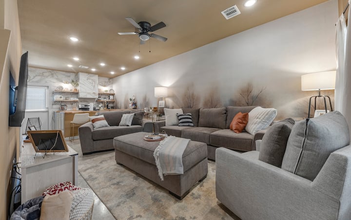 Bright & Cozy 2br Mins To Downtown & Texas A&m Fun - Bryan, TX
