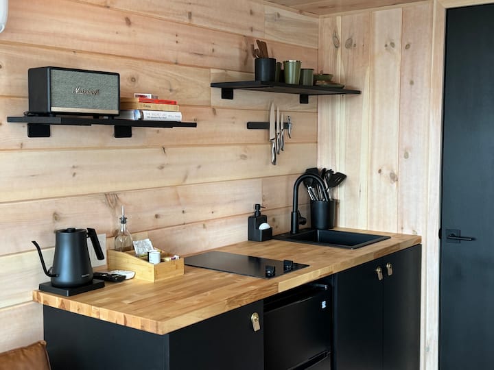 Flx 3- Lake View Wine Country Tiny Cabin - Finger Lakes, NY