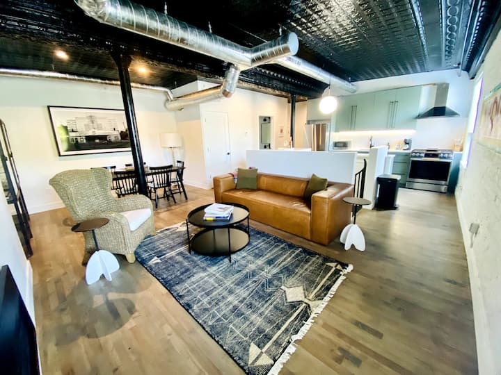 Winter Kickoff Offers! : Unit C - The Kroger Lofts - Charlevoix, MI