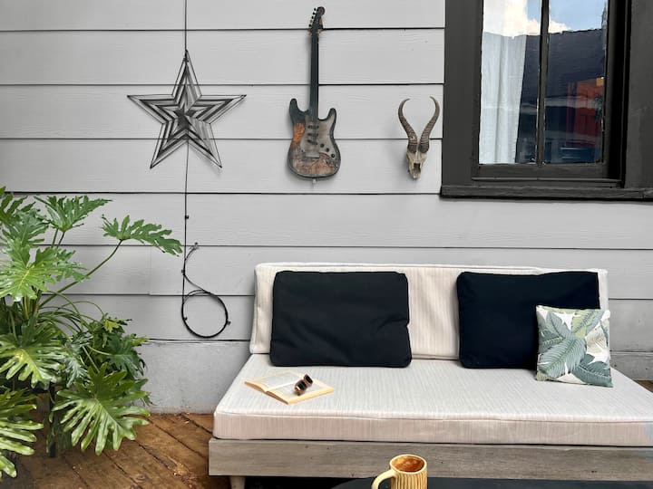 Congress Historic Lofted Home - Travis Heights - Austin