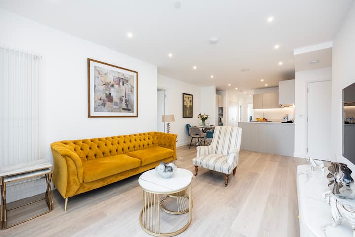 Excel Pad 3 Bed 3 Bath Apartment - Woolwich
