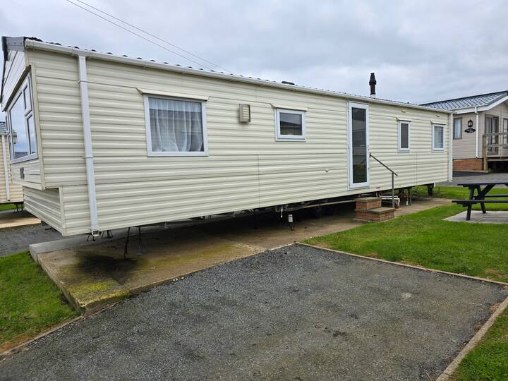 Oyster 8 Berth Static Caravan - Mundesley