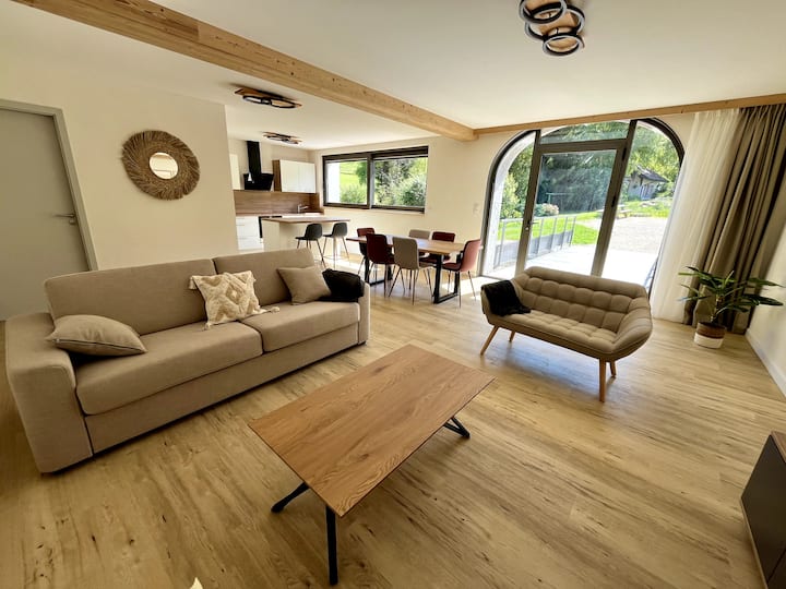 Grande Maison - 4 Appartements (Jusqu'à 22 Pers) - Les Rousses