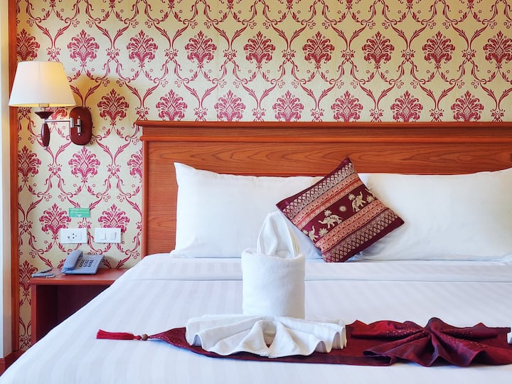 Deluxe King Room With Bathtub 豪华大床房+浴缸 - Phuket