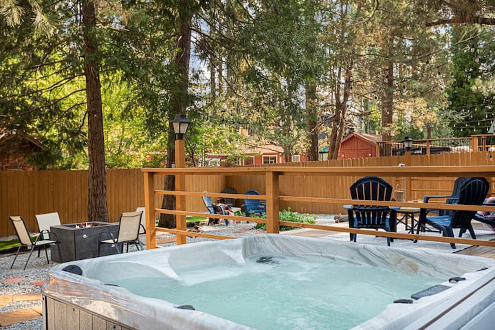 Moonridge Cabin+ac+hot Tub + Pet Friendly+fire Pit - Big Bear Lake, CA