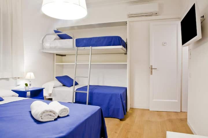 102 Hab.familiar Con Baño Privado. - Barcelona