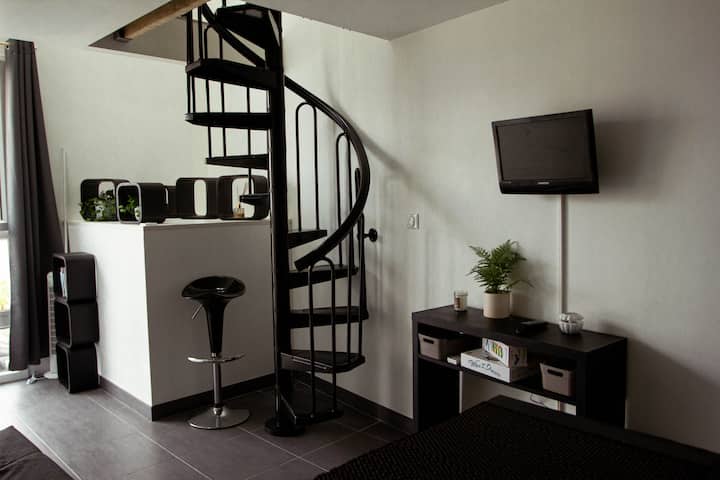 Le Petit Nid : ÉLégance Industrielle - Cholet