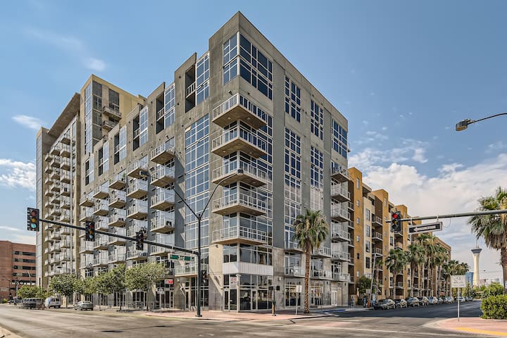 Downtown Las Vegas Convenience - Las Vegas