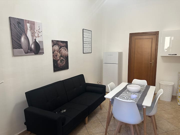 Grandma's Little House - Palermo