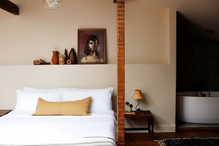 Kingston Carriage House - Captain's Loft - Kingston, NY