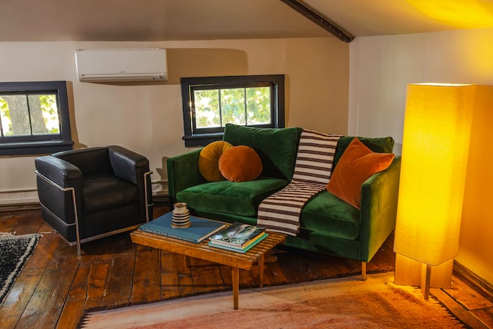 Kingston Carriage House - Captain's Loft - Kingston, NY