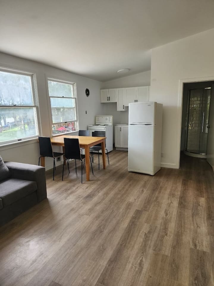 Chestnut Suite On Cranberry Lake -