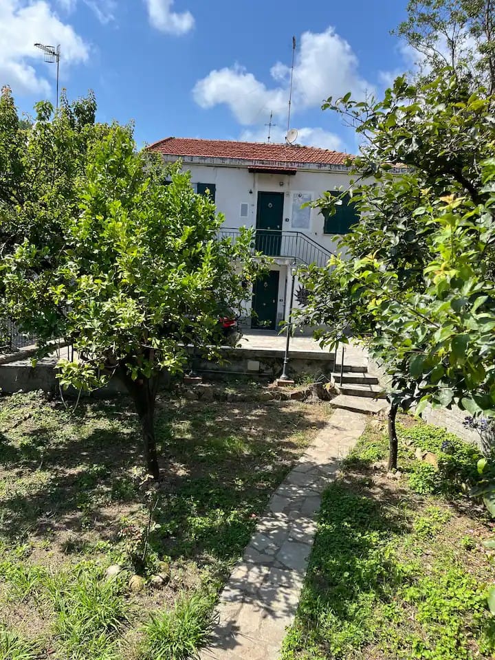 Casa Con Giardino A 1km Dal Mare - Piano Giardino - Stella, Liguria