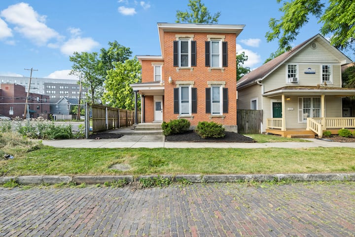 Luxurious Blissful Retreat - Columbus, OH