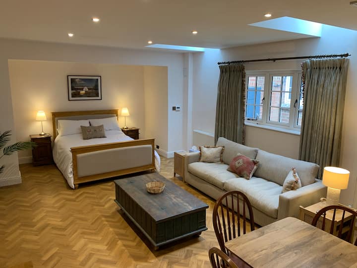 Beautiful Family Studio - Bewl Water