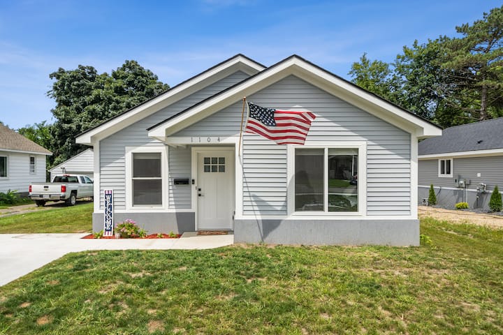 Great Central Location -2 Bed 2 Bath, Dog Friendly - Auburn Hills, MI