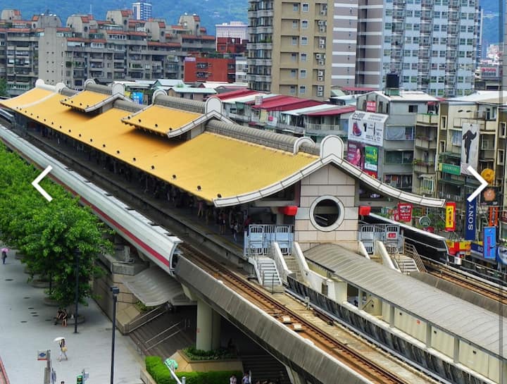 芝山捷運站
溫馨家庭式三房兩衛 - Taipei