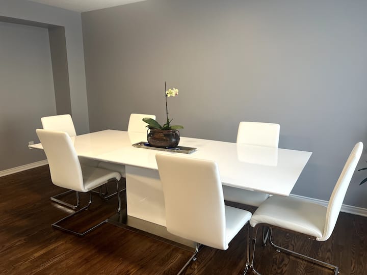 Perfect Room For Work & Travel In Quiet Ottawa - Kanata