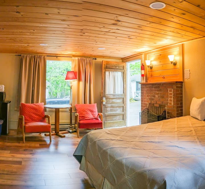 Cute Little Cabin_pet Friendly_cabin 5a - Bar Harbor, ME