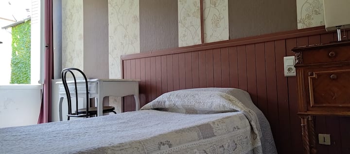 Chambre Hôtel 1 Personne - Chalon-sur-Saône