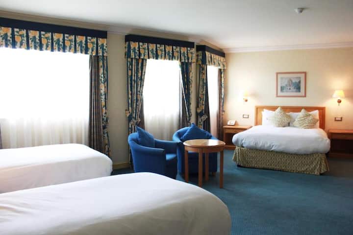 Standard Family Room For 4 - Leicester