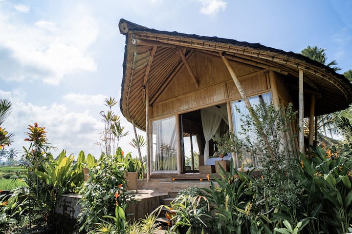 Peacefull Bamboo Villa At Ubud - Bali