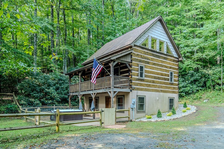 Secluded Log Cabin In Fleetwood - West Jefferson, NC