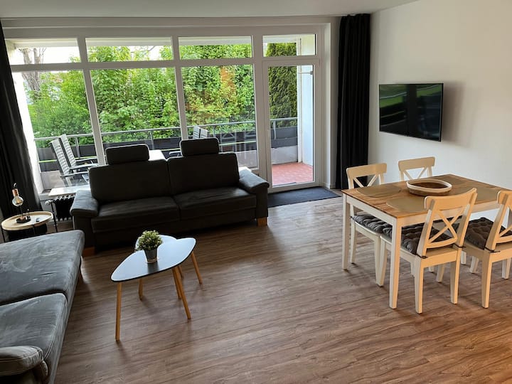 Ein Steinwurf Bis Zum Strand - Mer Baltique