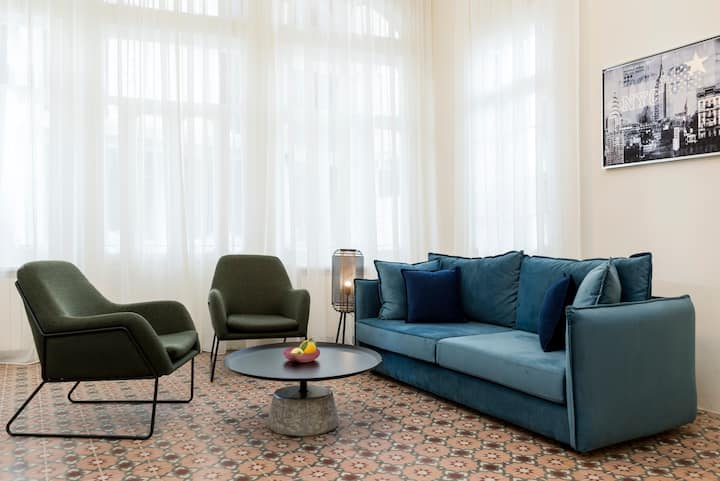 Dar Mar Mikhael - Retro & Vintage - Power 24/7 - Beirut
