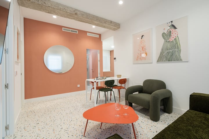 Apt. On Casino St. – Perfect For Families! - Madrid