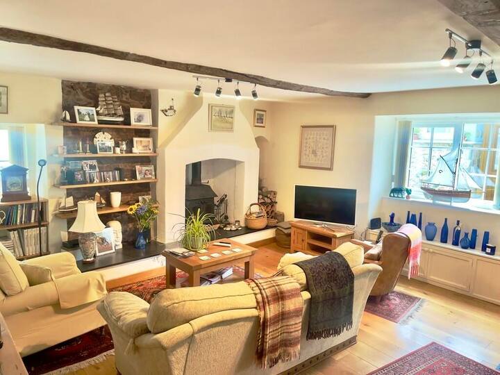 Charming Riverside Cottage - Exeter